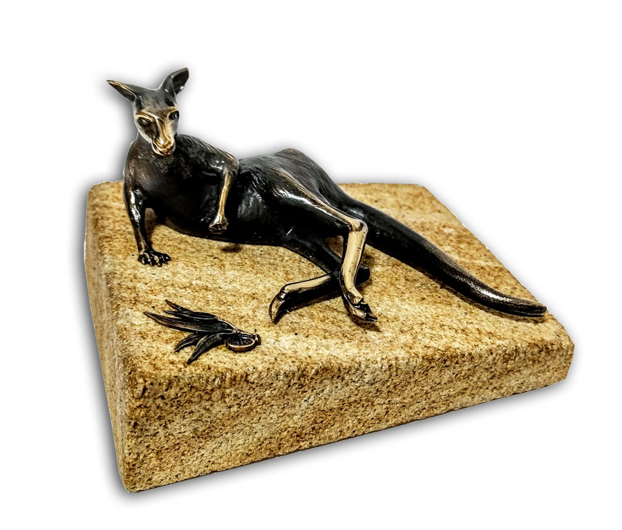 bronze kangaroo icon Australia animal hand made in Australia
